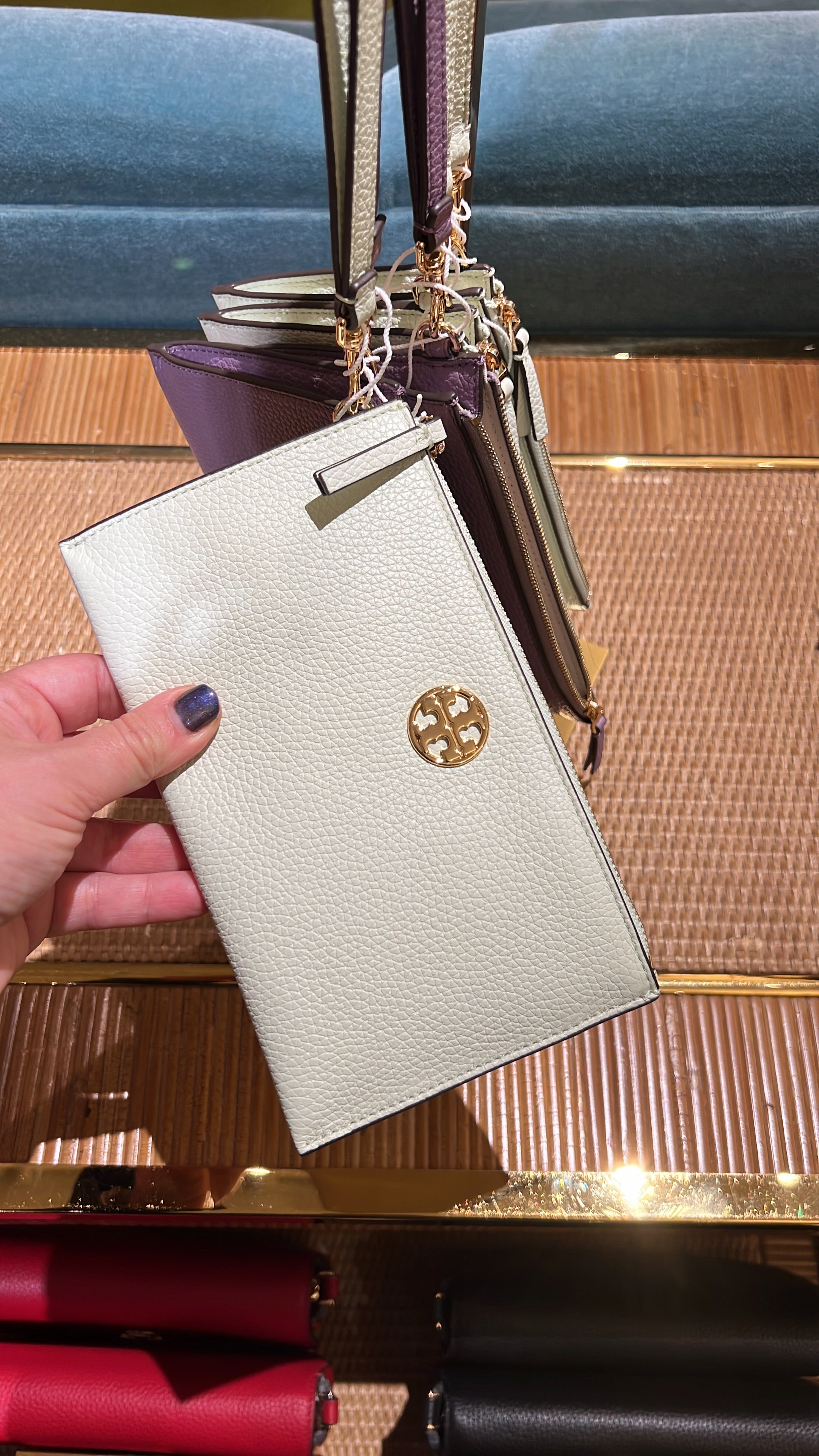 Tory Burch Chelsea wrislet – USASHOPDIRECT LLC